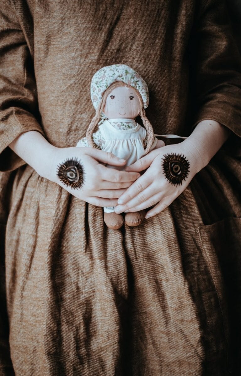 How To Make And Use Poppets In Your Craft - The Occult Witch